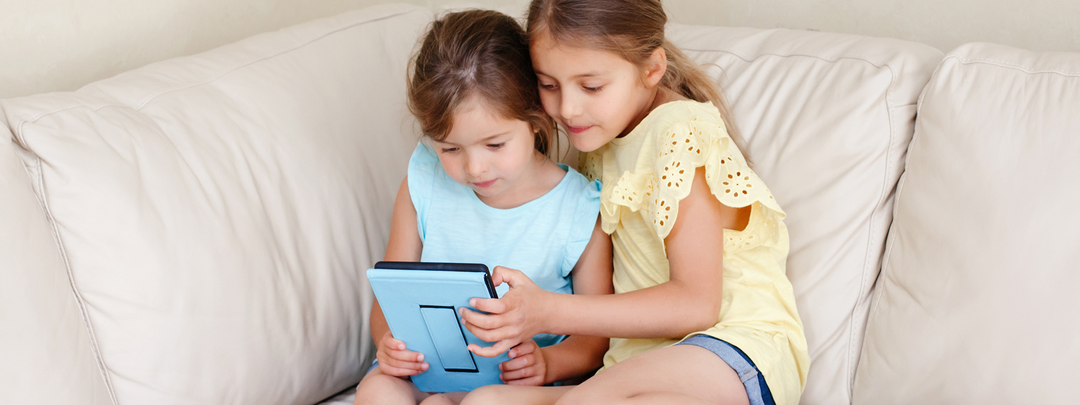 Screen Time for Children: How Much Is Okay? | Select Health